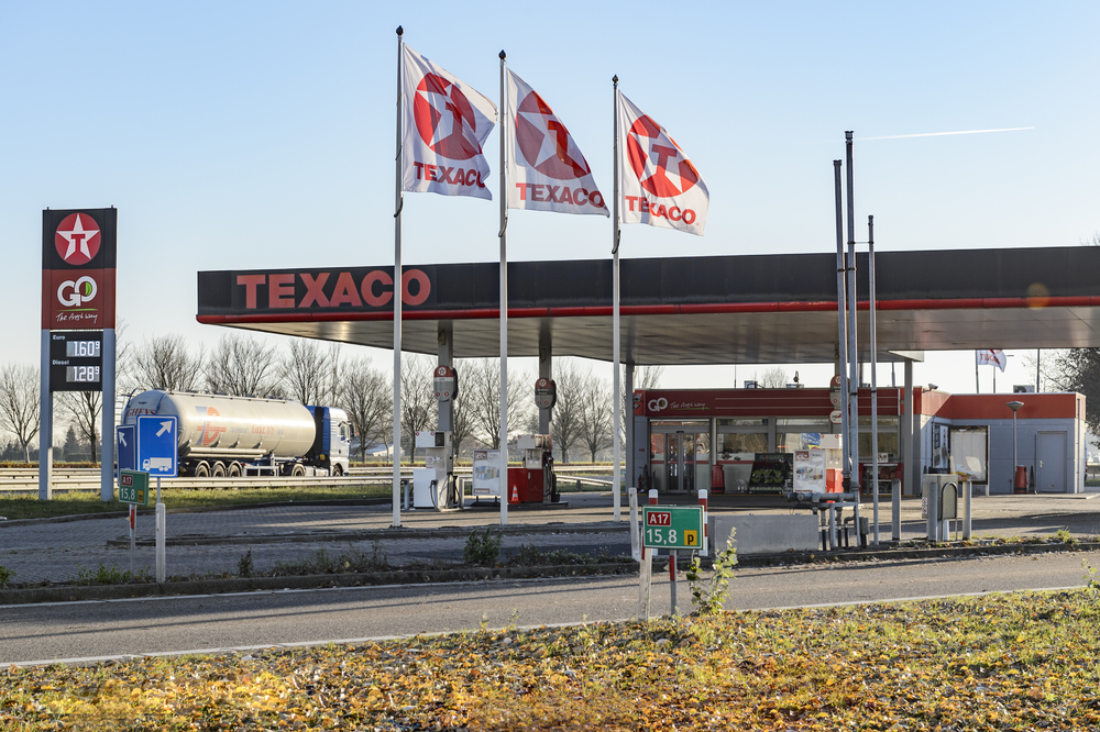 Chevron Teams With WEX For Branded Fleet Cards