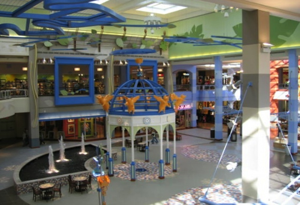 Malls Take to Costly Upgrades In eCommerce Era