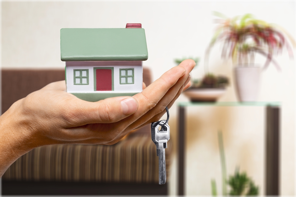 Real Estate Pricing: Redfin, Zillow, Homes.com