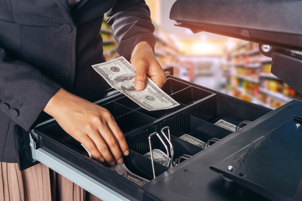 Cash Holds Firm Against Rising Digital Dollar