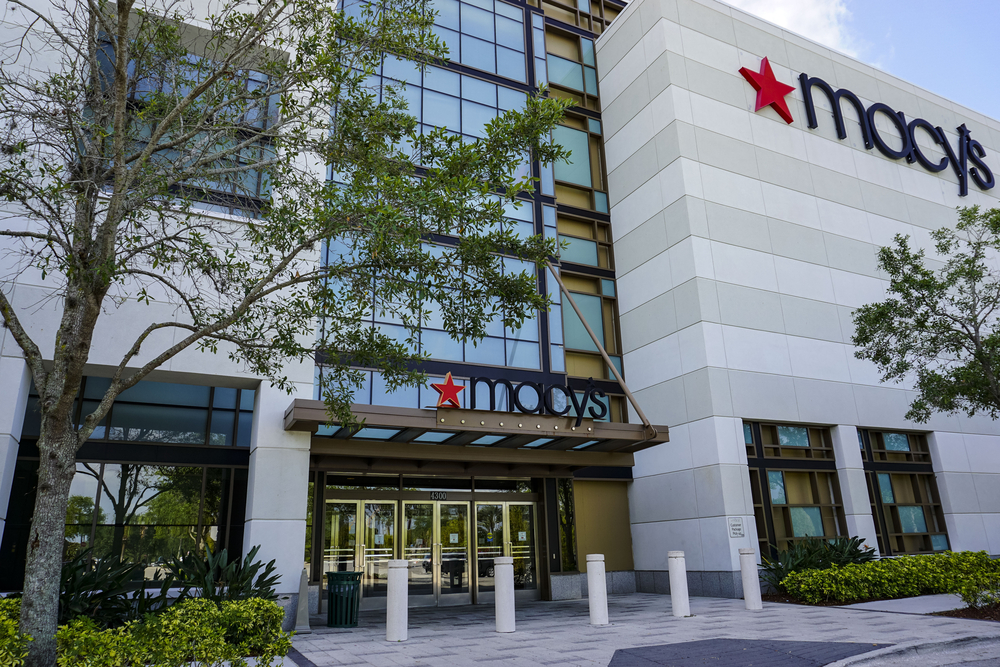 Macy’s Leads The Pack In Online Apparel Retail