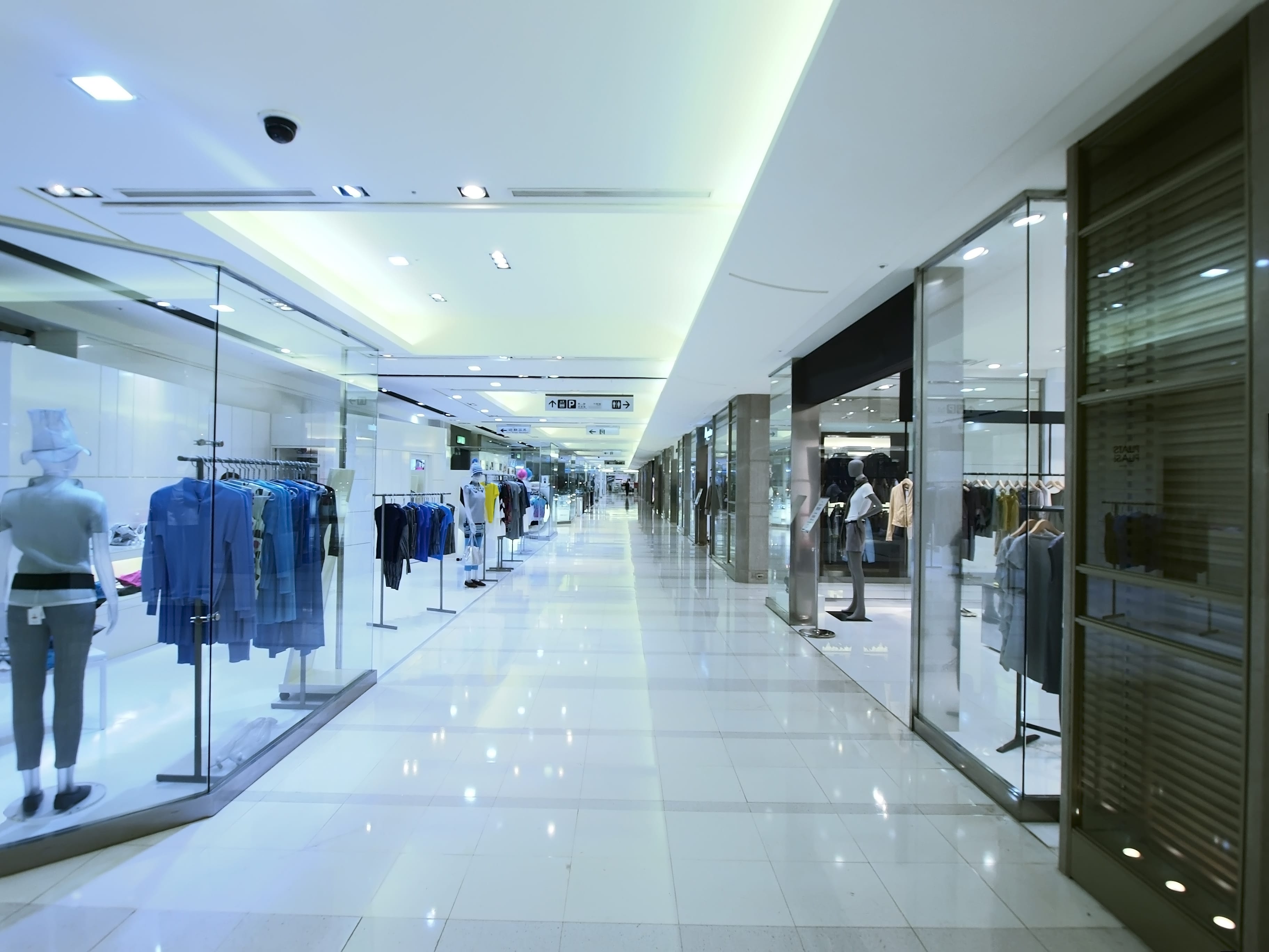 Department Stores See Further Fizzle