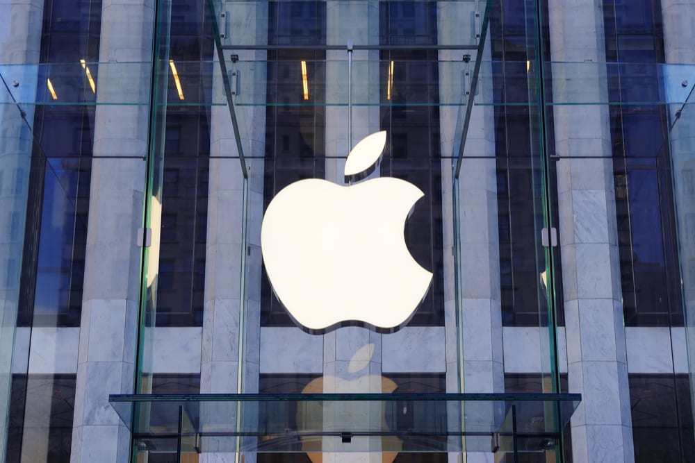 Apple To Reopen Approximately 100 US Locations