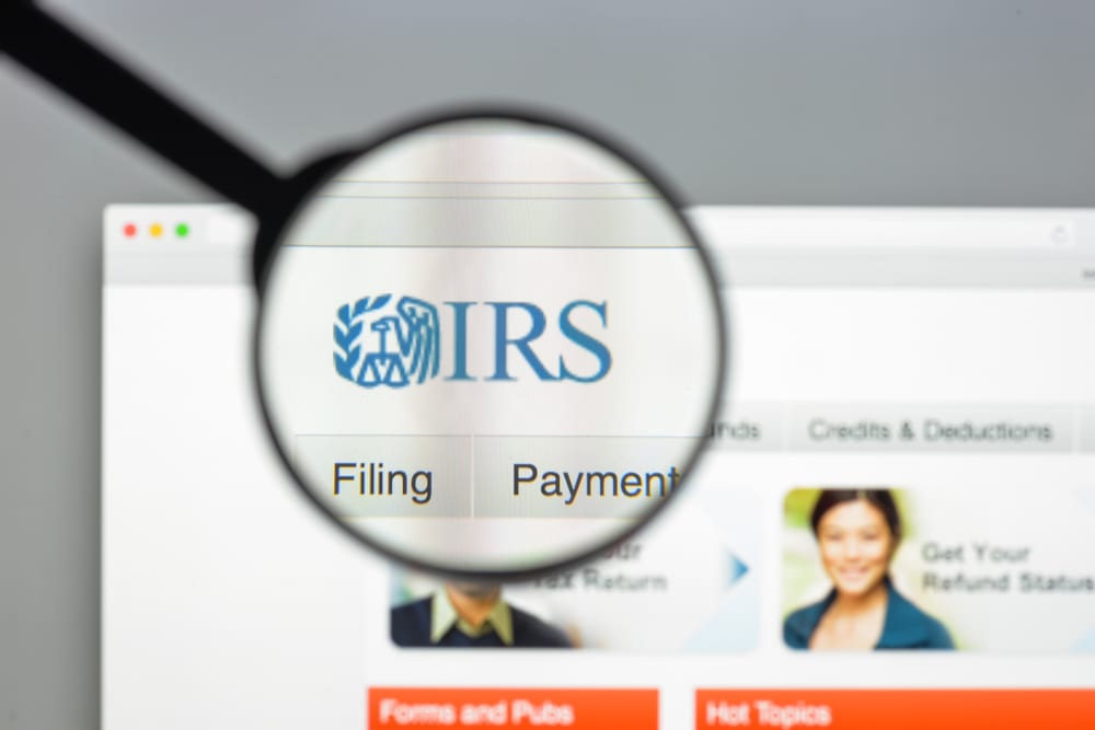 IRS Corporate Audits Drop 71 Pct