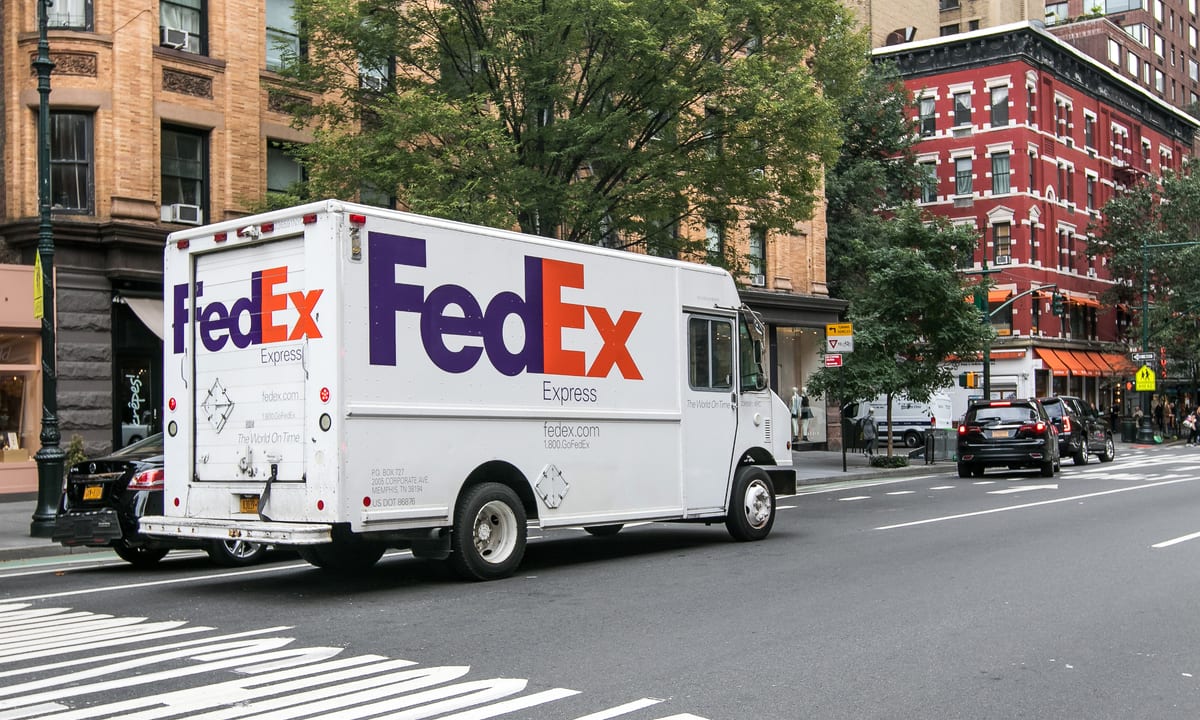FedEx Shipping Volumes Fuel Strong Q2 Results