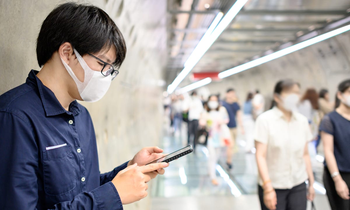 China Smartphone Shipments Fell 20 Pct In 2020