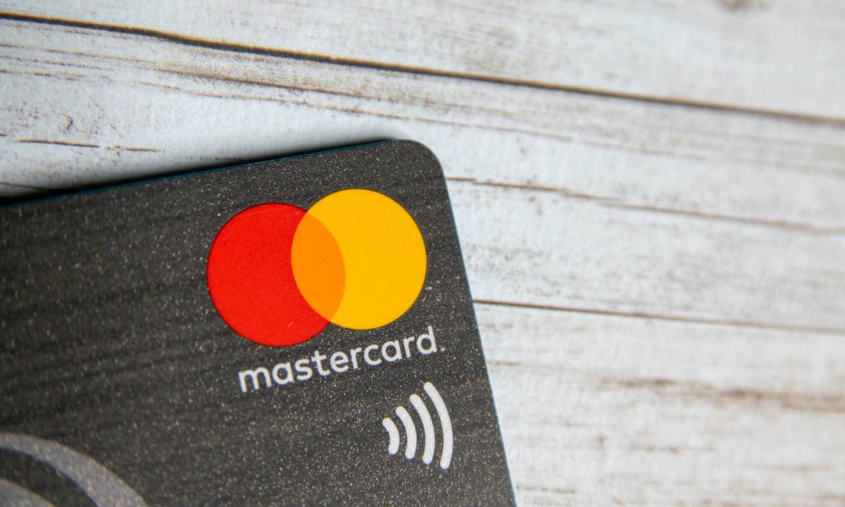 Mastercard Introduces Eco-Friendly Card Badge