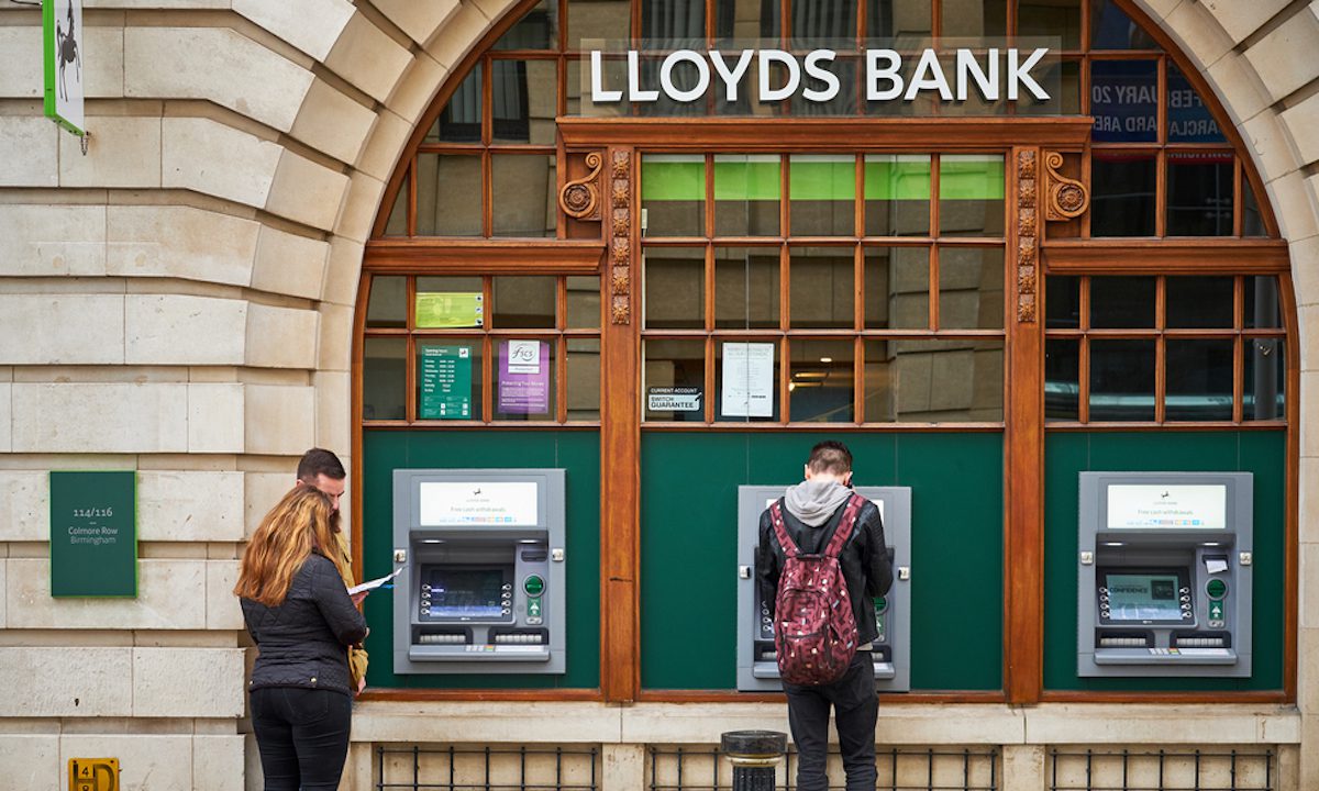 Lloyds Lifts Contactless Spending Limits | PYMNTS.com