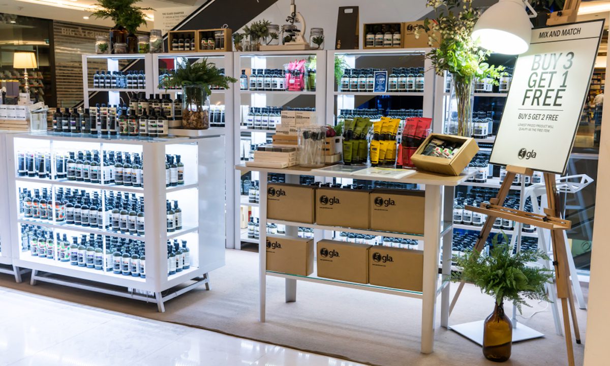 Customer Acquisitions, Small Shops, Wages