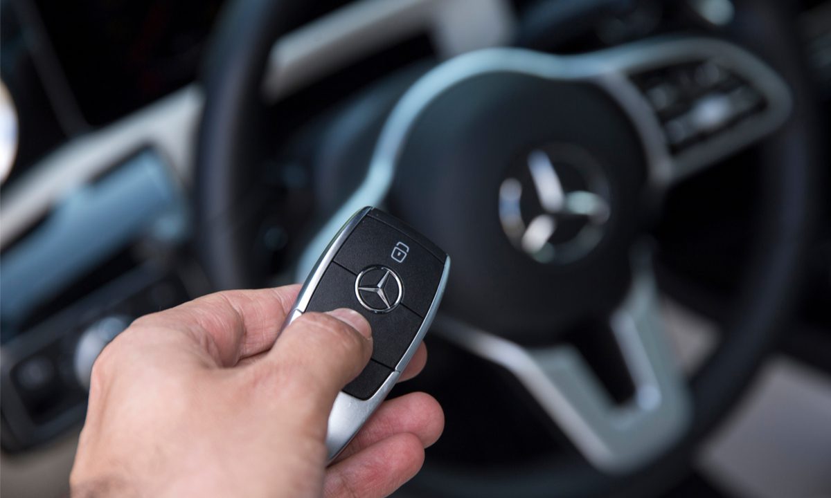 PYMNTS | Daimler Mobility, Visa to Drive In-Car Payments