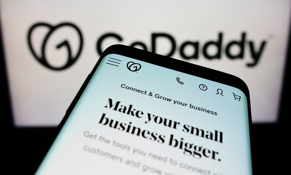 GoDaddy App to Offer Mobile QR Code Payments
