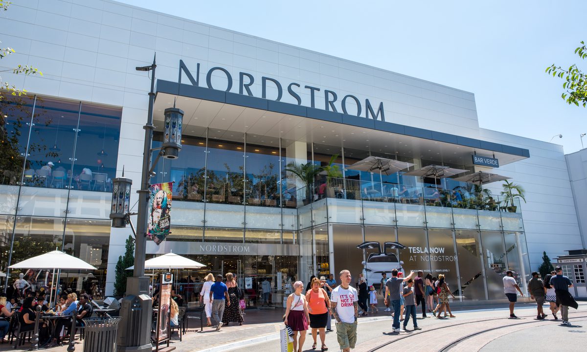 Deal Chasers Flock to Nordstrom