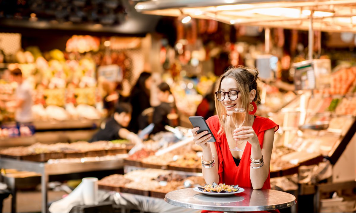 Consumers Seek On-Site Dining at Grocery Stores