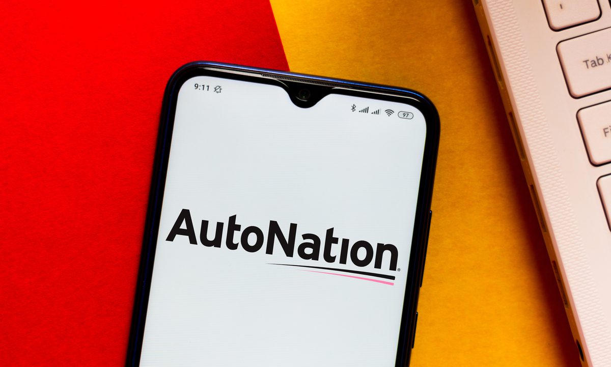 AutoNation Feels Crunch of Rising Inflation Rates