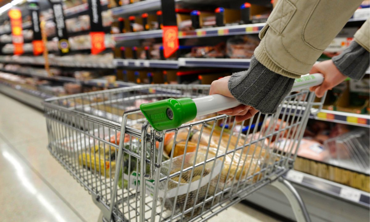 Brands Hit as Consumers Pick Store-Brand Items