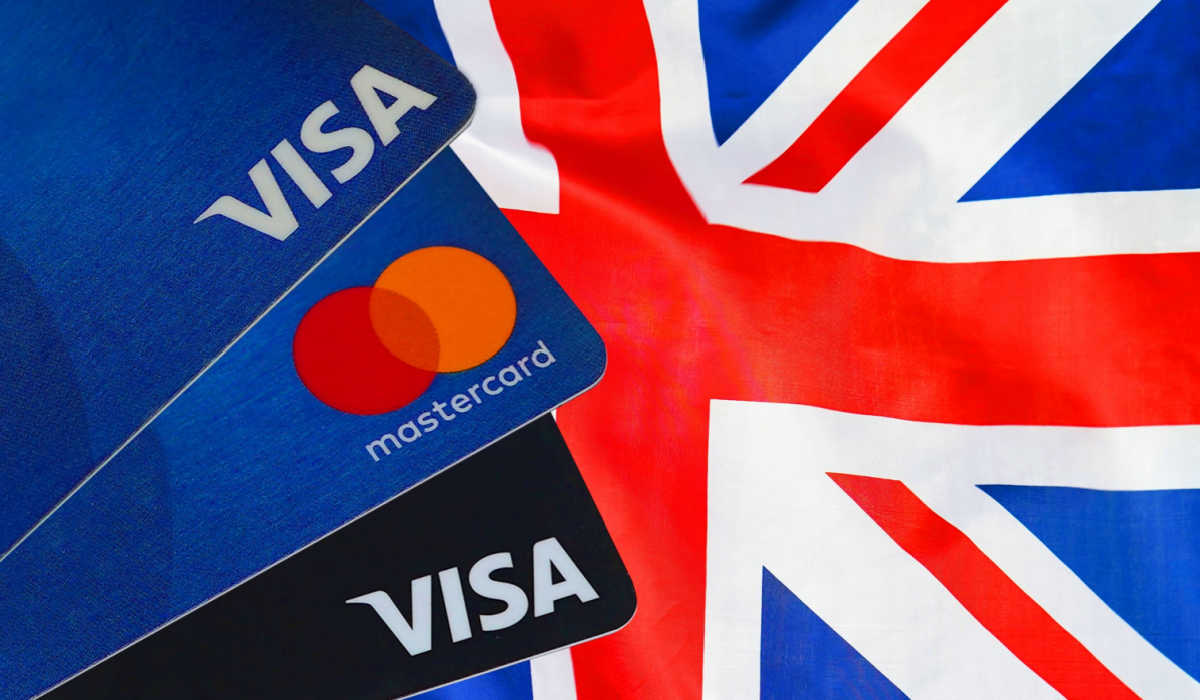 Visa, Mastercard Blame Fraud for Cross-Border Fees