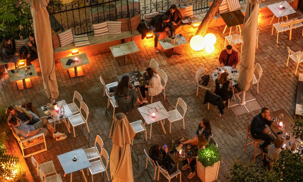 First-Time Diners Like Indie Full-Service Restaurants