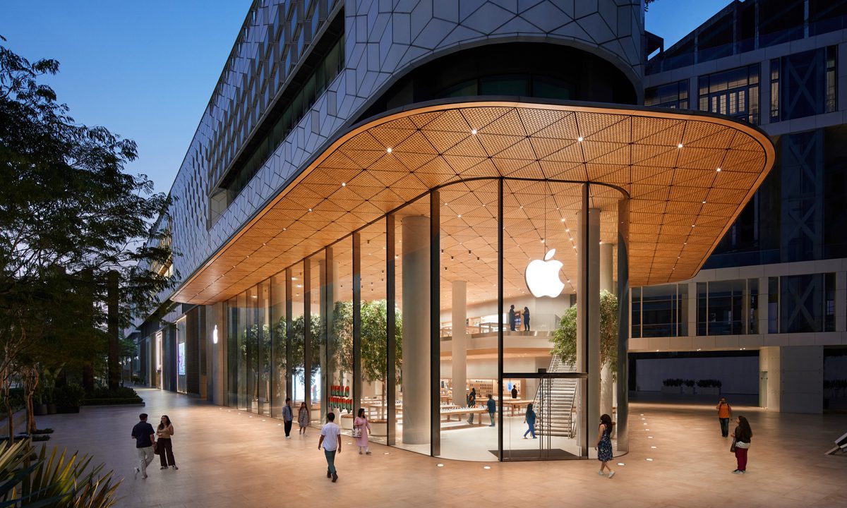 Apple Opens Indian Stores as In-Country Sales Hit $6 Billion