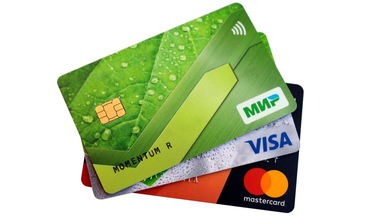 Report: Russians Find US Payments Sanctions Hard to Sidestep