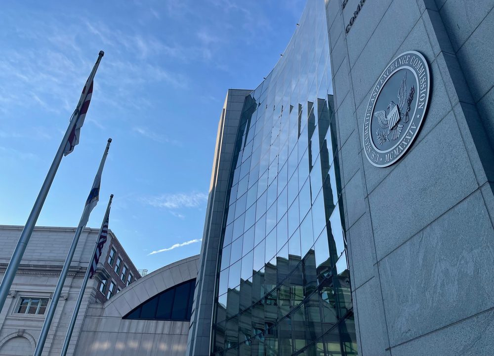 SEC Reportedly Investigating Alleged Insider Trading at First Republic Bank