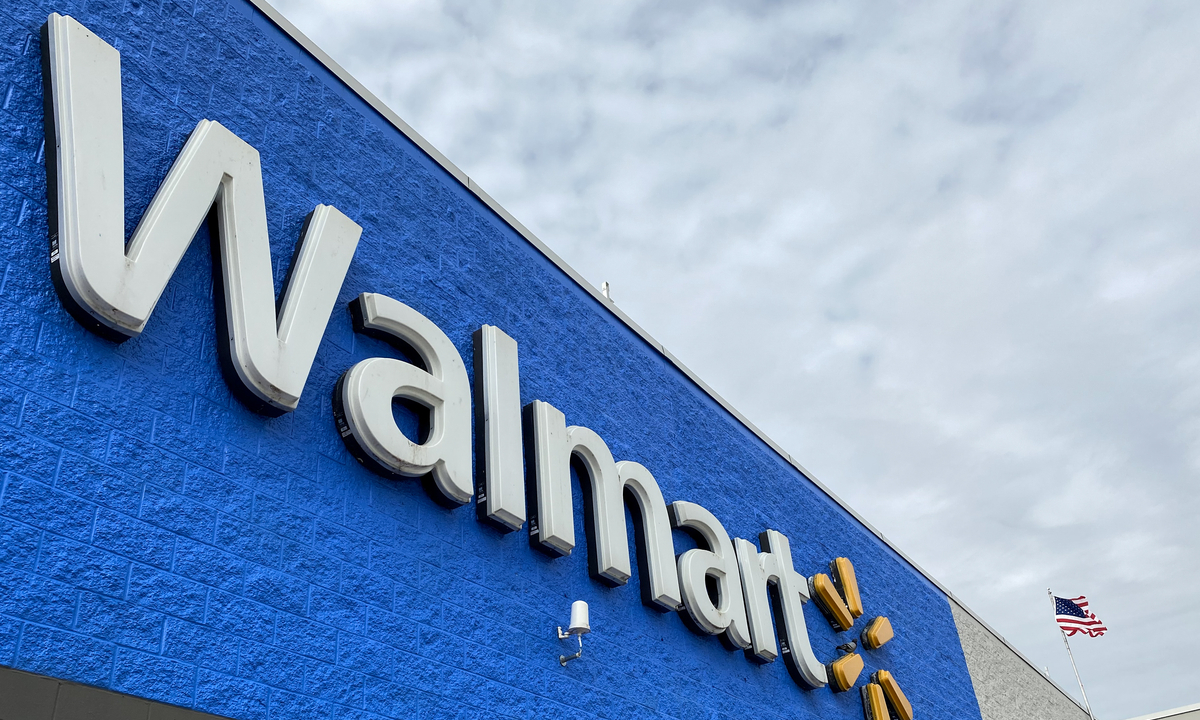 Walmart Experiments With AI and AR to Woo Shoppers