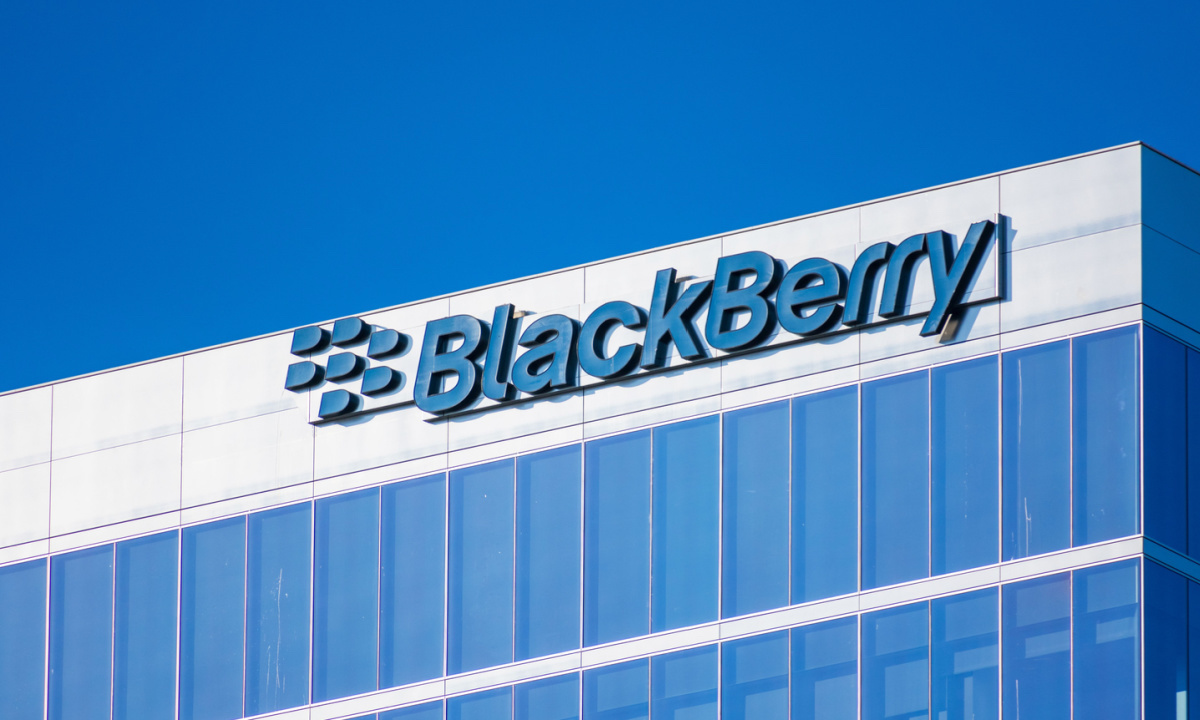 BlackBerry Will Separate Cybersecurity and IoT Units