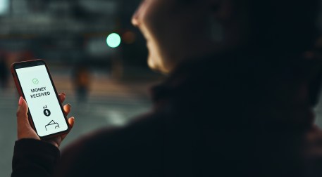 Instant Payroll Options Can Boost Employee Satisfaction