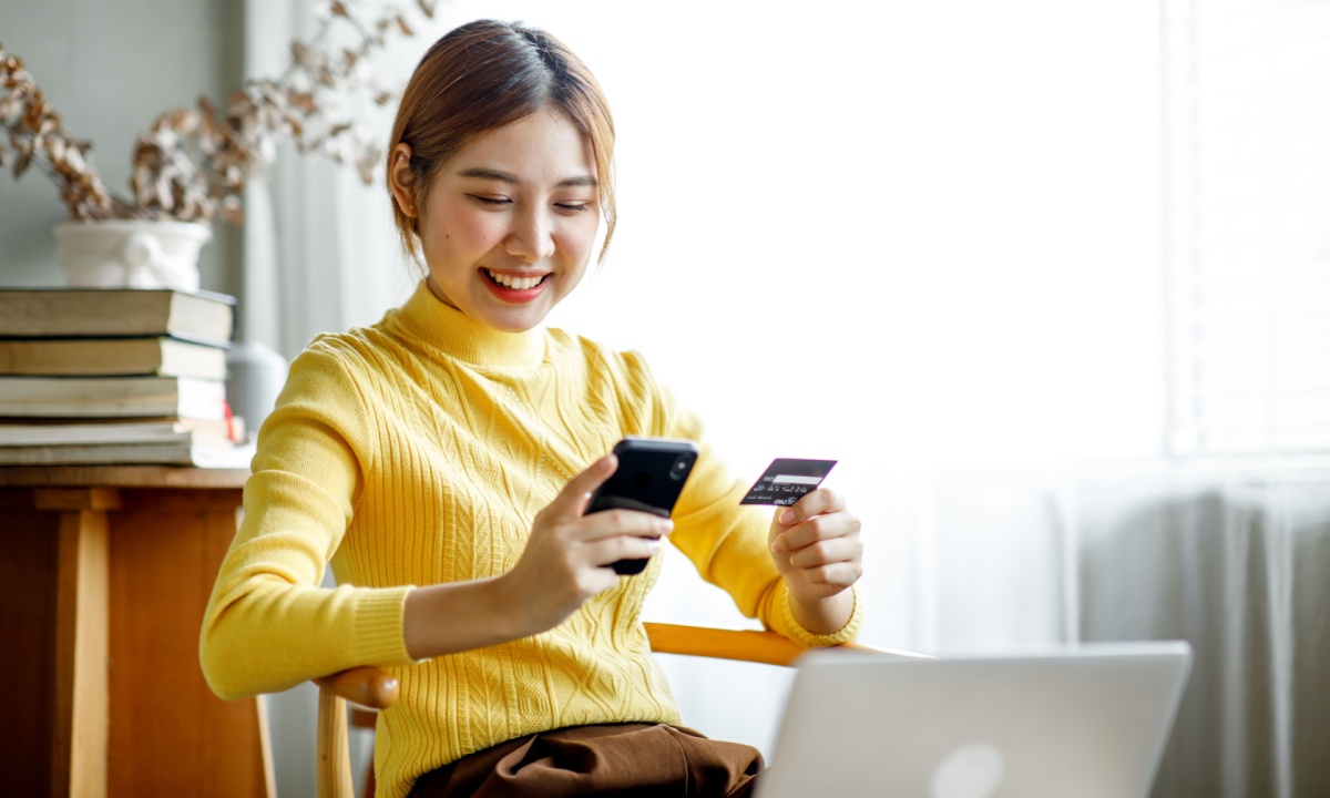 High-Income Shoppers Seek Store-Specific Card-Linked Rewards