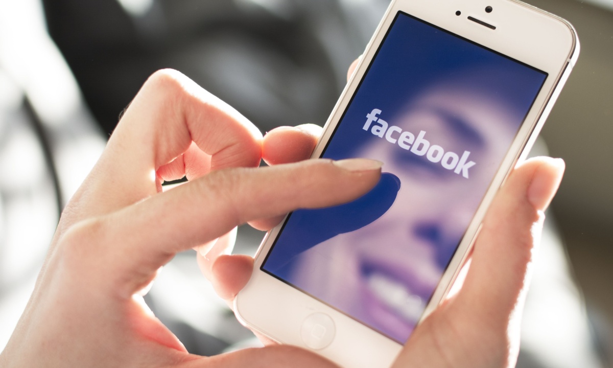 Facebook Records Highest Young Adult Use in Three Years