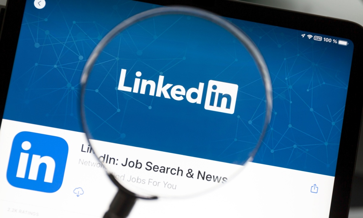 LinkedIn’s 930 Million Users Unknowingly Train AI