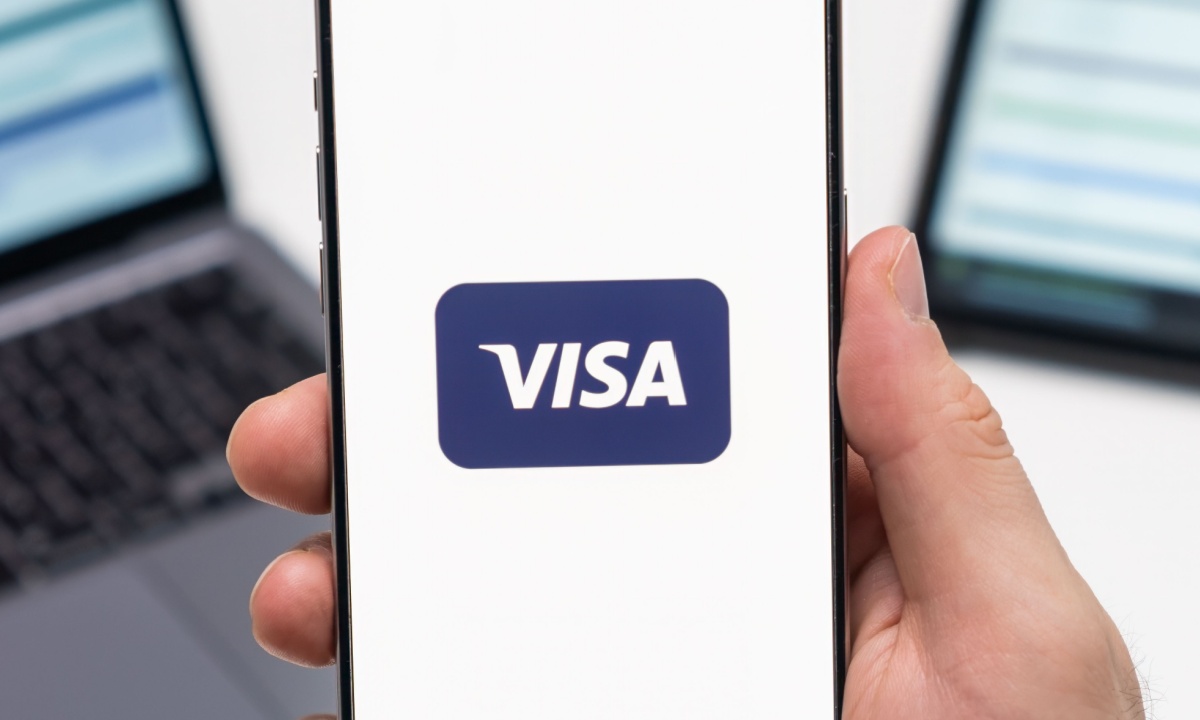 Visa Adds AI-Powered Reports and Auto-Fill to Dispute Processing