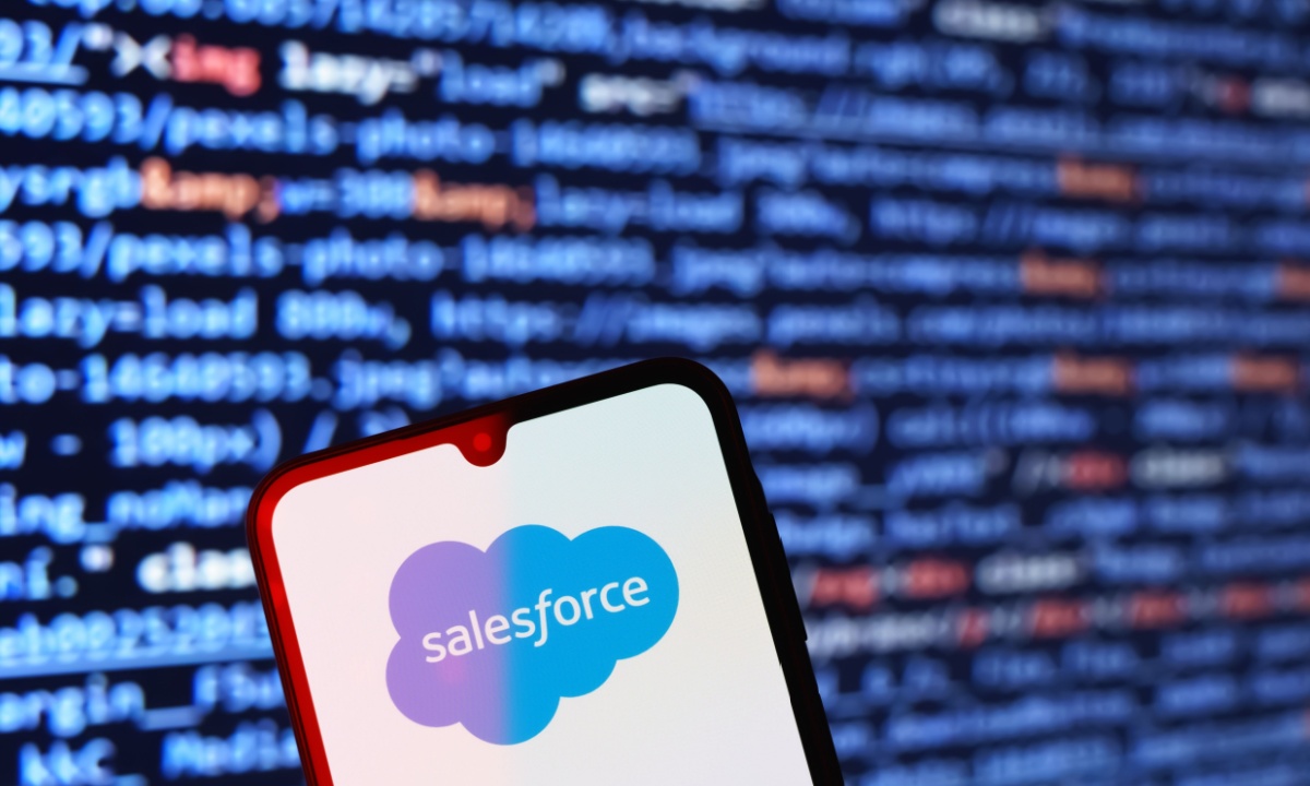 Salesforce Bets Big on Enterprise AI to Drive Growth