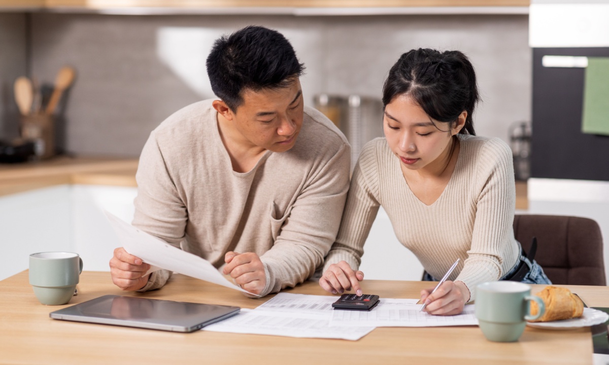 PYMNTS | 52% of Those Earning Over $100K Manage Finances as Needed