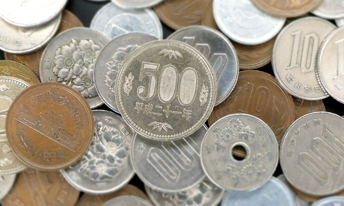 Japan Flirts With Digital Currency as Cash Loses Its Crown