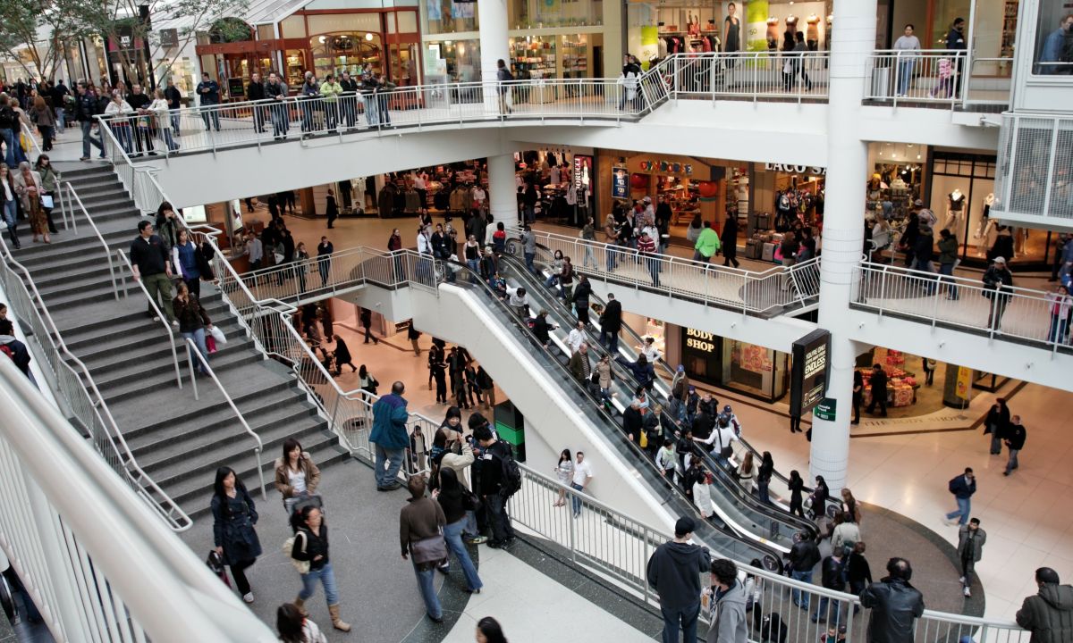 Malls Draw Gen Z Shoppers by Providing Opportunities to Socialize
